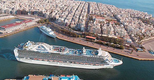 Οι εταιρείες κρουαζιέρας ετοιμάζονται να πάρουν τα πλοία τους από την ...
