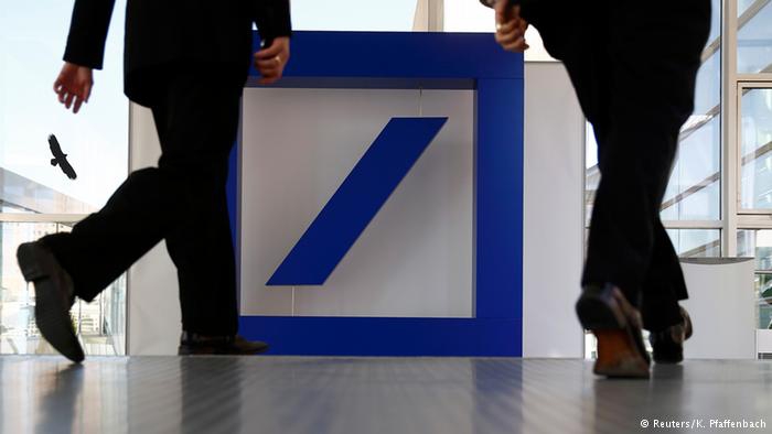 Έξι συνεργάτες της Deutsche Bank για πρώτη φορά ενώπιον του δικαστηρίου ...