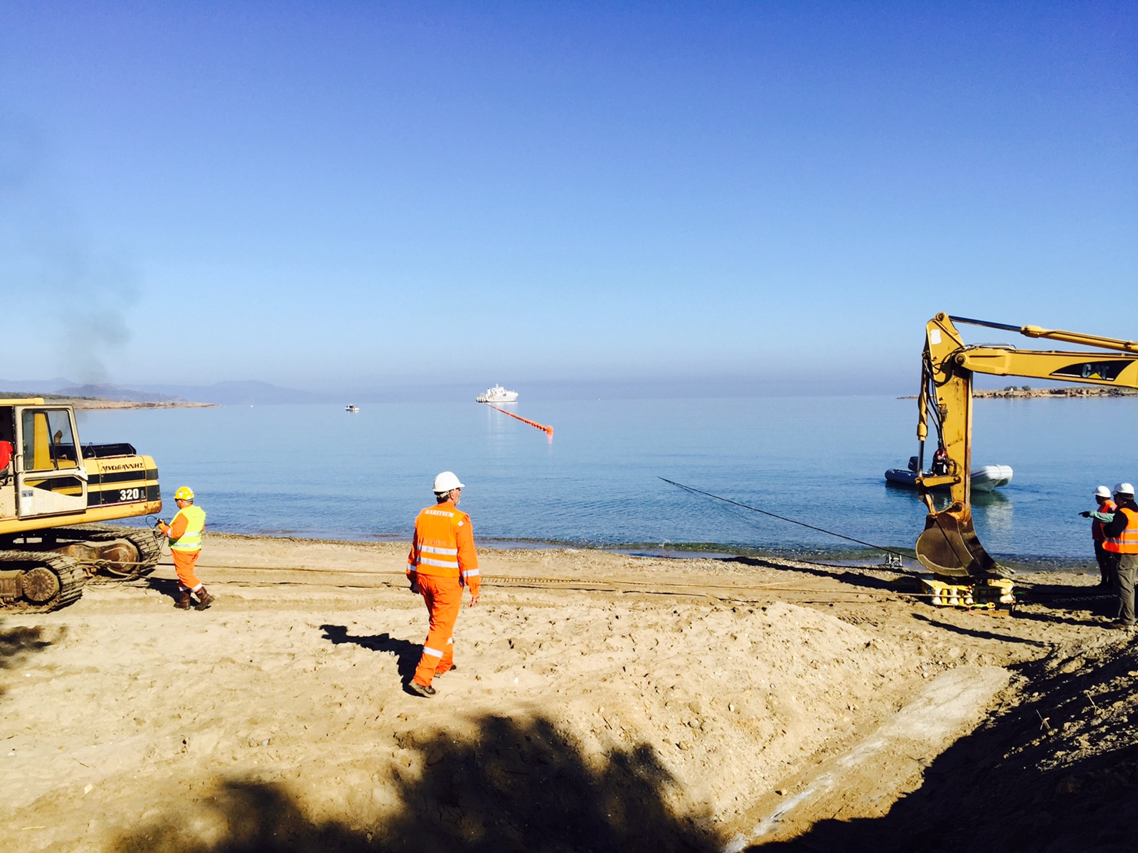 OTEGLOBE: Έφτασε στην Ελλάδα το διεθνές υποθαλάσσιο καλώδιο ΑΑΕ-1 ...