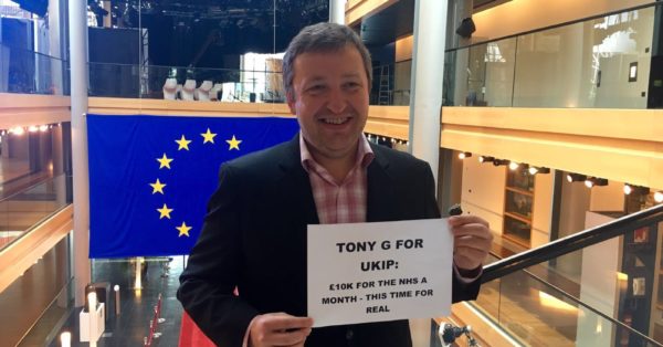 Υποψηφιότητα για την αρχηγία του UKIP θέτει ο Tony G | Ειδήσεις για την ...