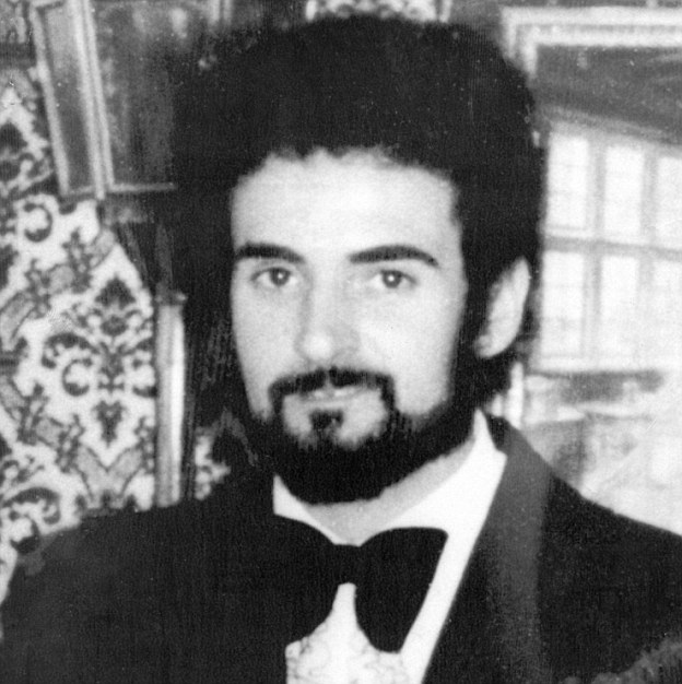 Ο μαχαιροβγάλτης του Γιορκσάιρ “βρέχει” το κρεβάτι του στη φυλακή για ...