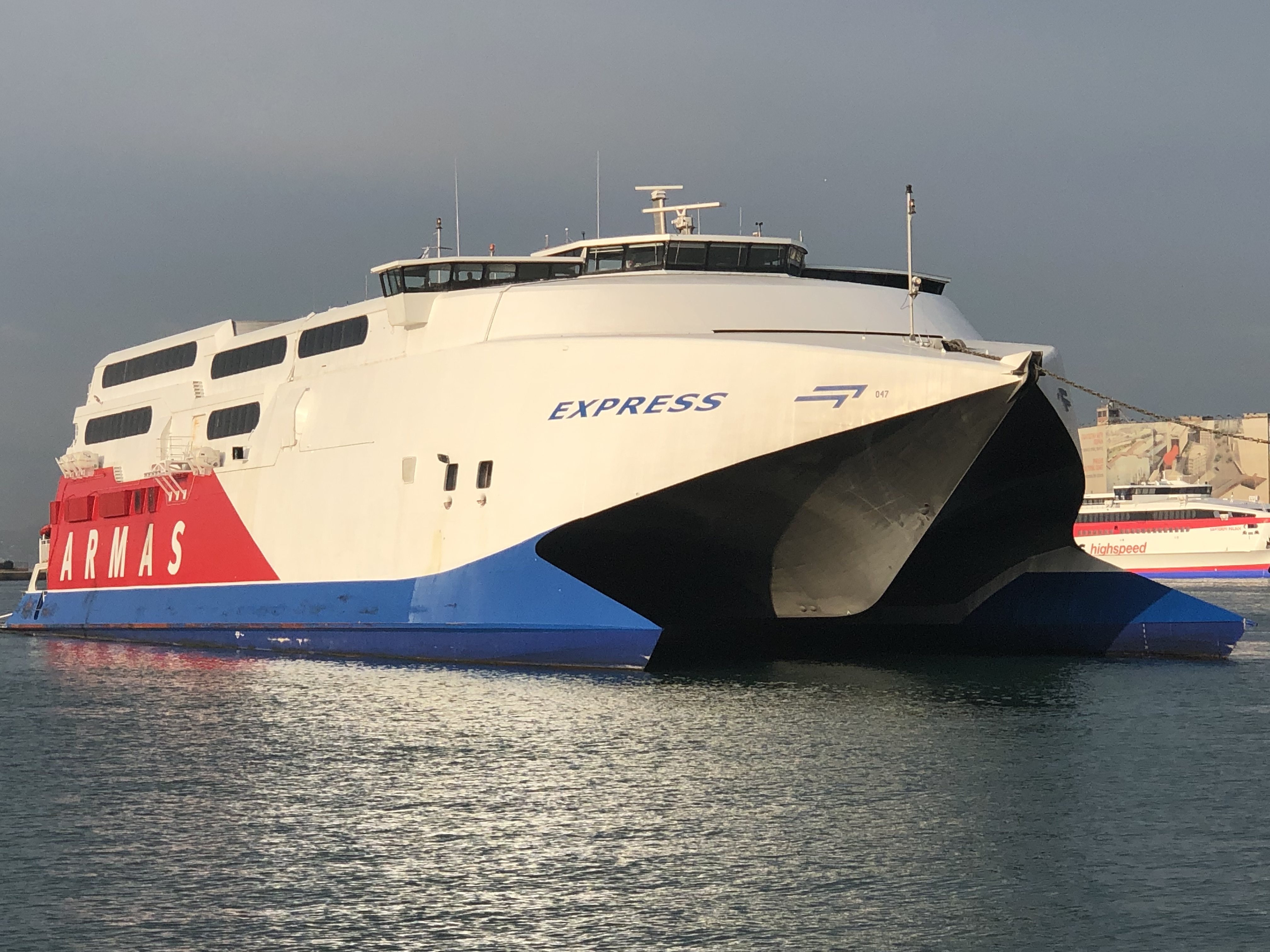 Golden Express: Ένα νέο πλοίο για την ελληνική ακτοπλοΐα στις Κυκλάδες ...