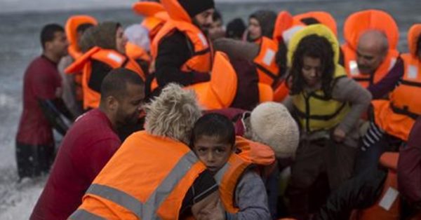 Αβραμοπουλος: Η ΕΕ έχει σώσει 730.000 πρόσφυγες στη Μεσόγειο | Ειδήσεις ...