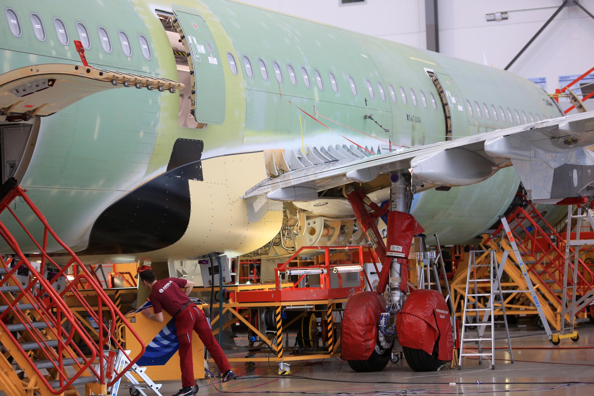 Άλμα στα έσοδα της Airbus που ξεπέρασε την «πληγωμένη» Boeing ...