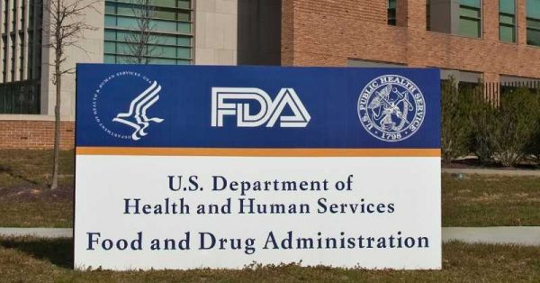 ΗΠΑ: Έτοιμη η FDA για ταχεία έγκριση ενός εμβολίου για Covid 19 ...