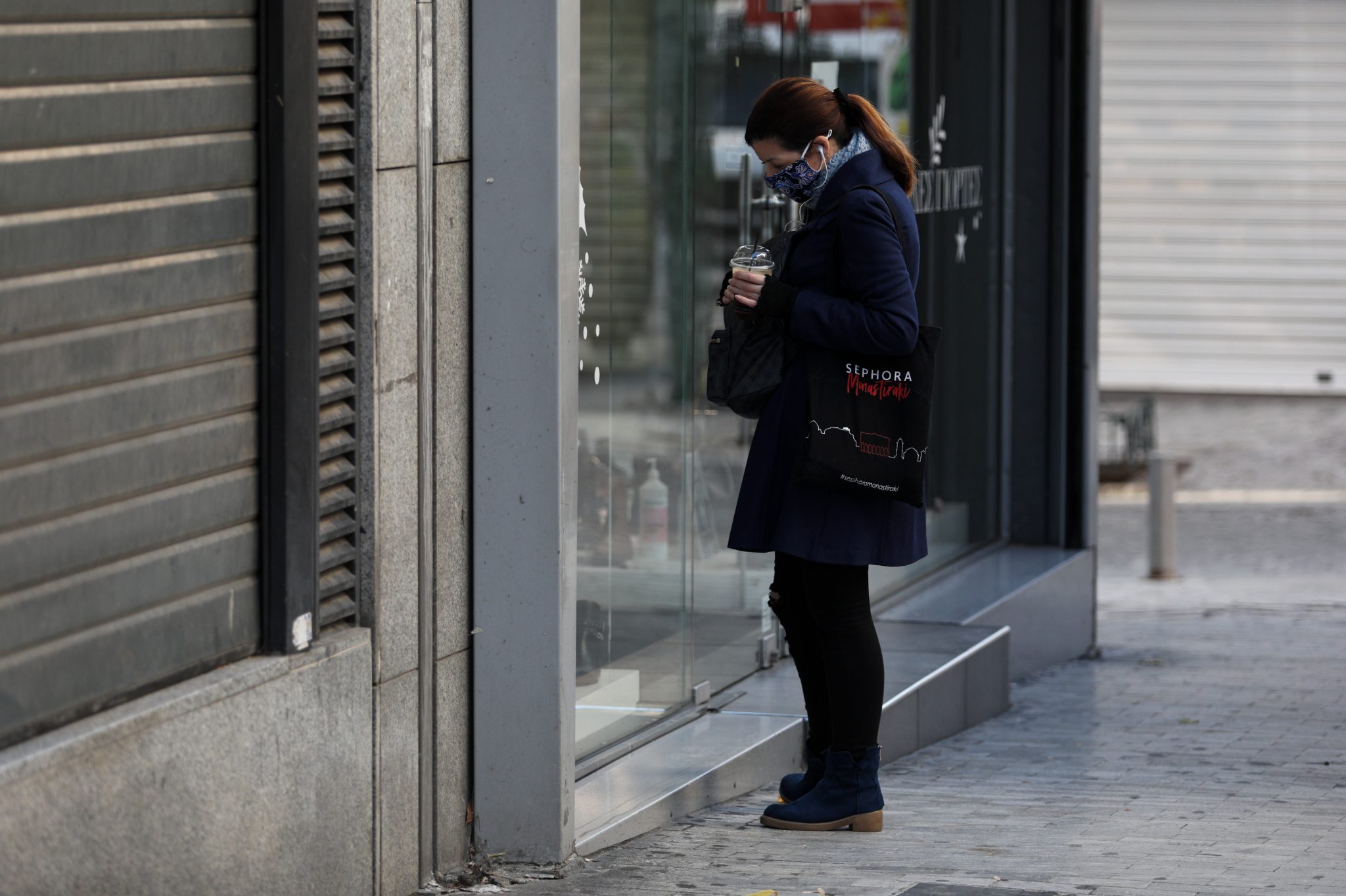 Lockdown στην Αττική: Ποια καταστήματα θα μείνουν ανοιχτά (vid ...