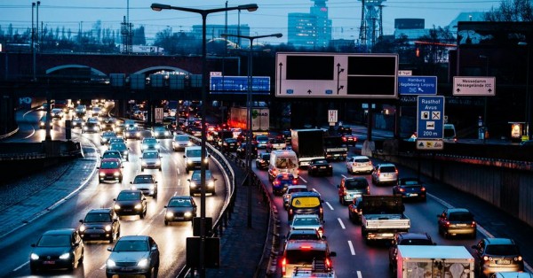 Εφοριακοί με κινητά θα ελέγχουν τις πινακίδες των αυτοκινήτων ...