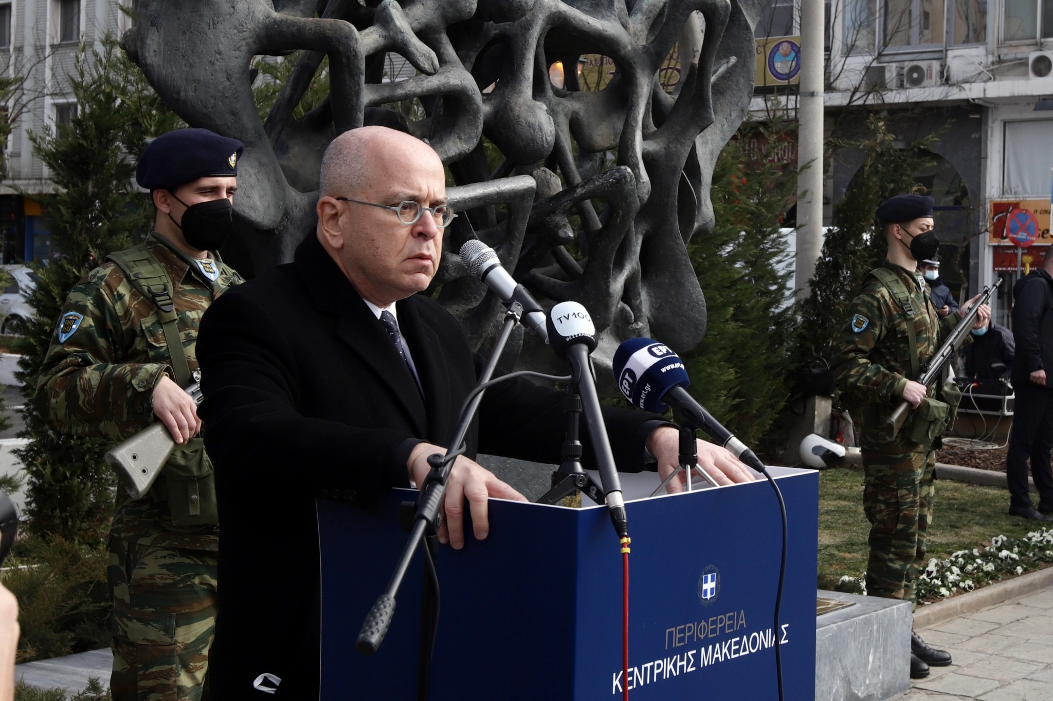 Γιόσι Αμράνι (πρέσβης Iσραήλ στην Ελλάδα): «Να μην περάσουμε άλλα 12 ...