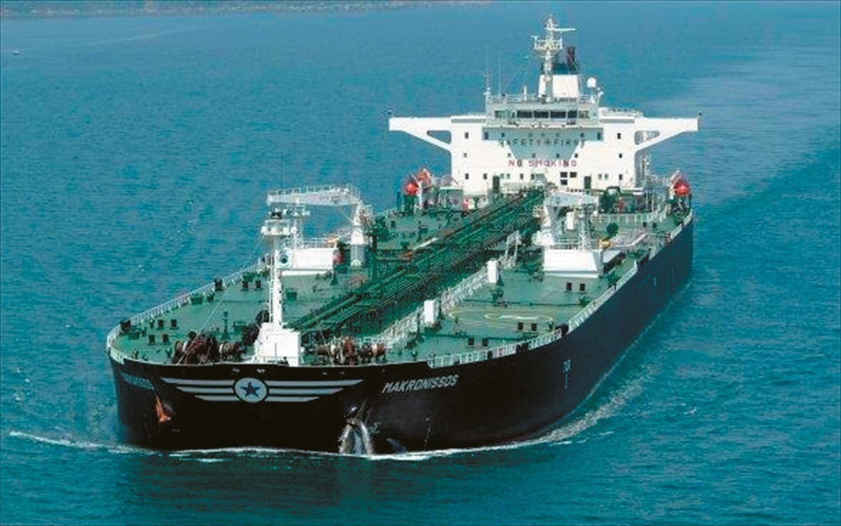 Βασίλης Κέρτσικωφ: Ο Χρυσός Σκούφος και η πικρή γεύση από τις ...