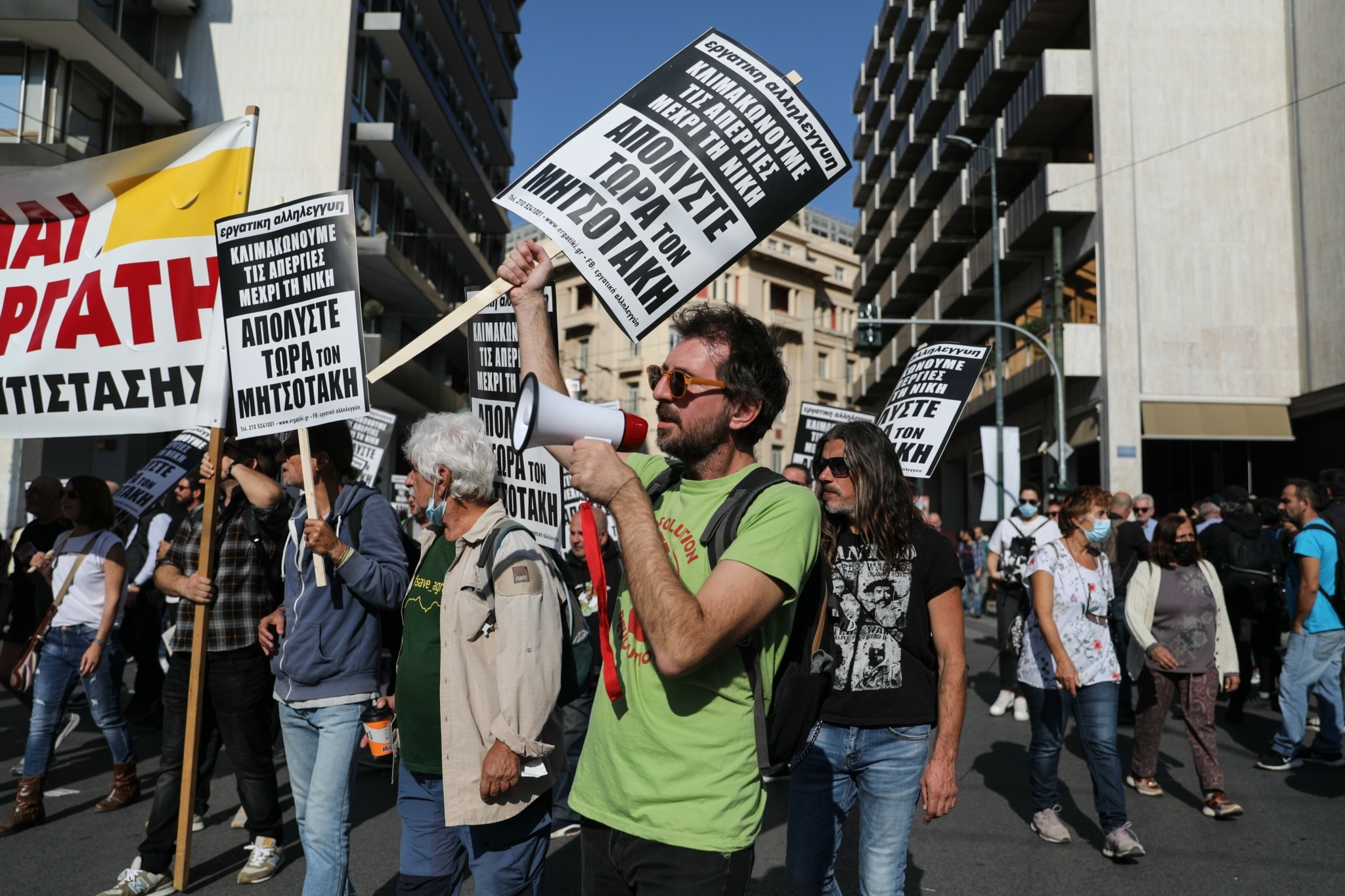 Με μεγάλη συμμετοχή εργαζομένων τα συλλαλητήρια για την ακρίβεια ...