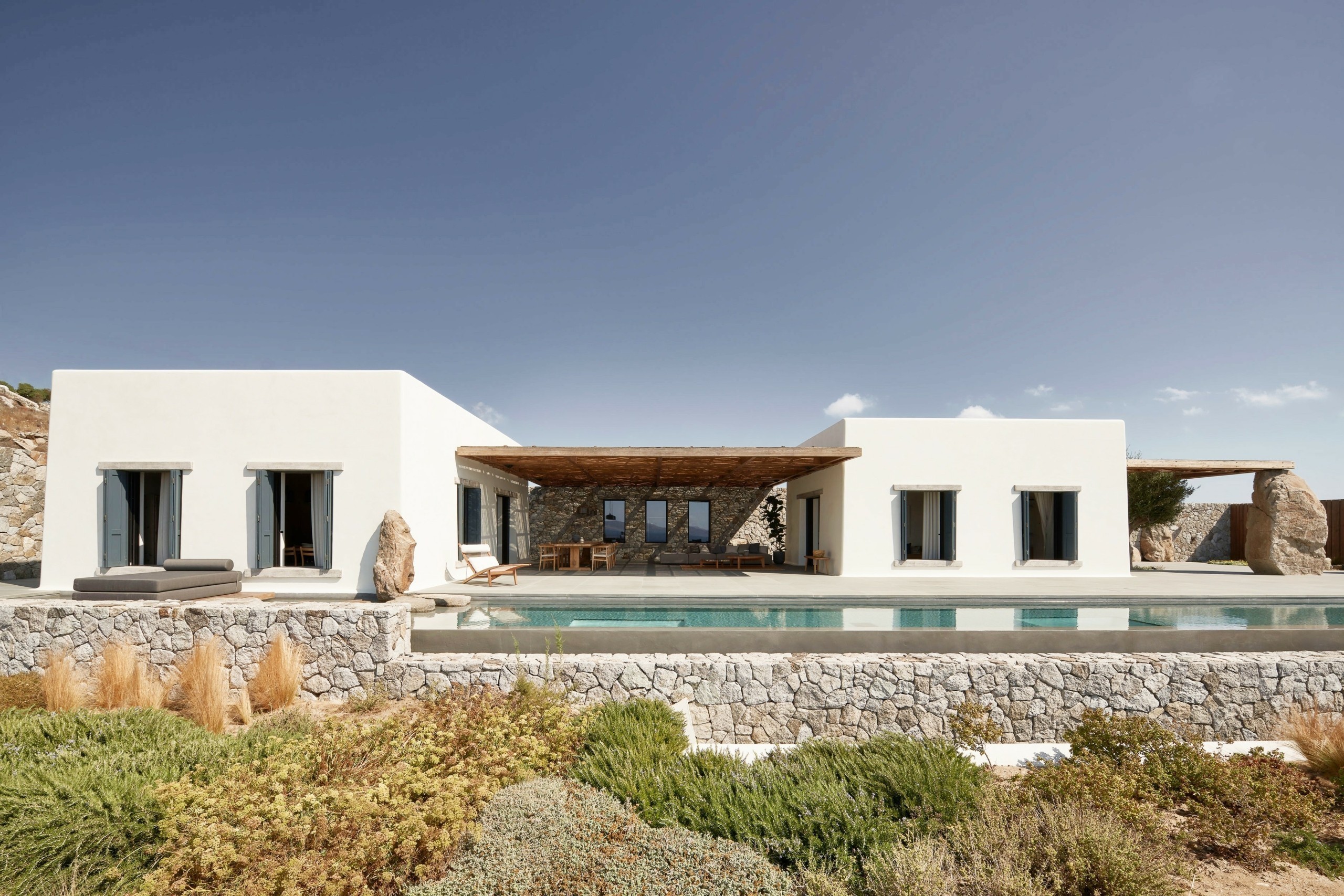 Villa Mandra: Ενα σύμβολο ευζωϊας στη Μύκονο με μοναδική θέα στη Δήλο ...