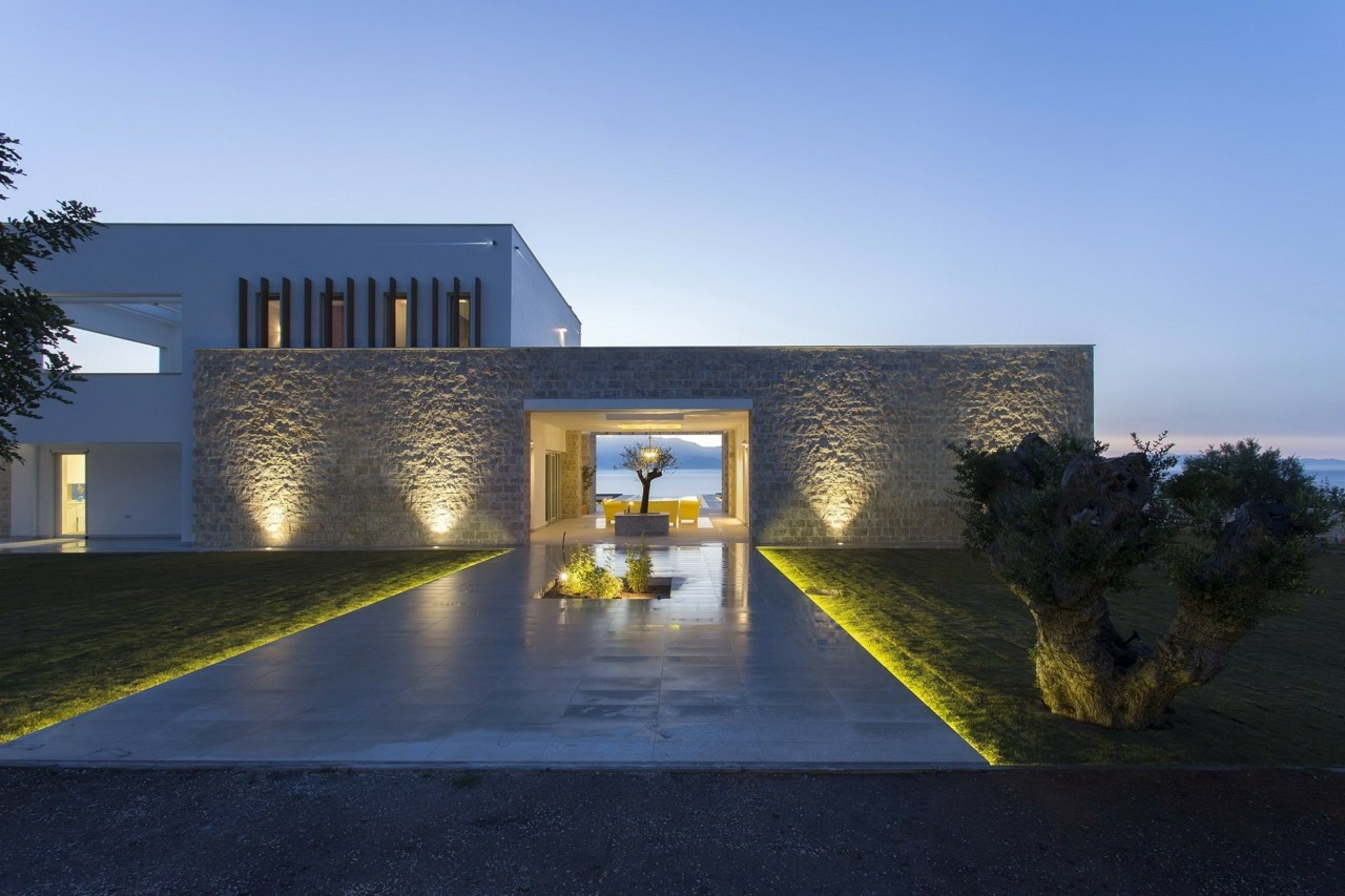 Πώς η Μεσσηνία έγινε γη πολυτελούς real estate – 8 εντυπωσιακές ...