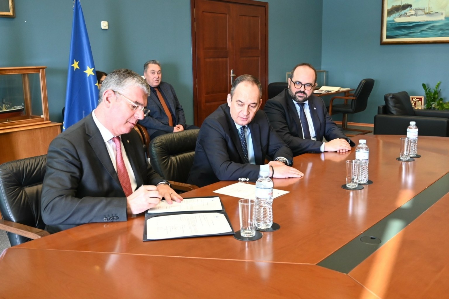 ΥΝΑΝΠ – Ευρωπαϊκή Τράπεζα Επενδύσεων: Ενώνουν τις δυνάμεις τους για τα ...