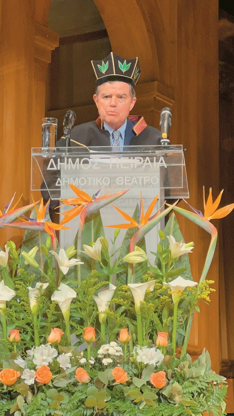 Οικογένεια Μαρτίνου: Από τη Γλυφάδα, στους ισχυρούς της παγκόσμιας ...