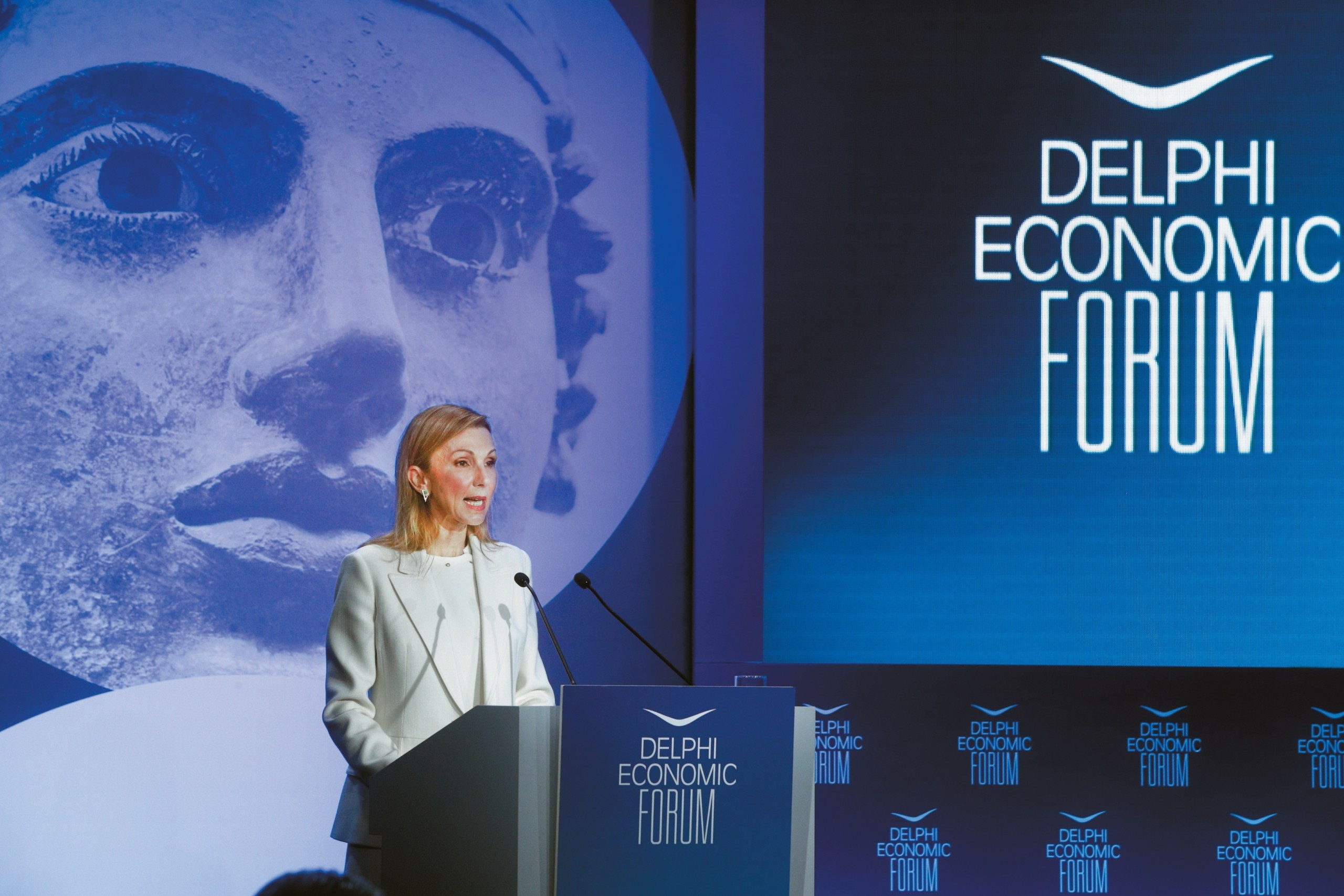 Delphi Economic Forum: Ομφαλός της παγκόσμιας ναυτιλίας και οικονομίας ...