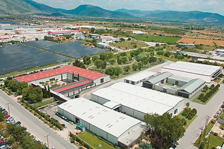 RAYCAP: Το «άγνωστο» success story της εταιρείας από τη Δράμα που ...
