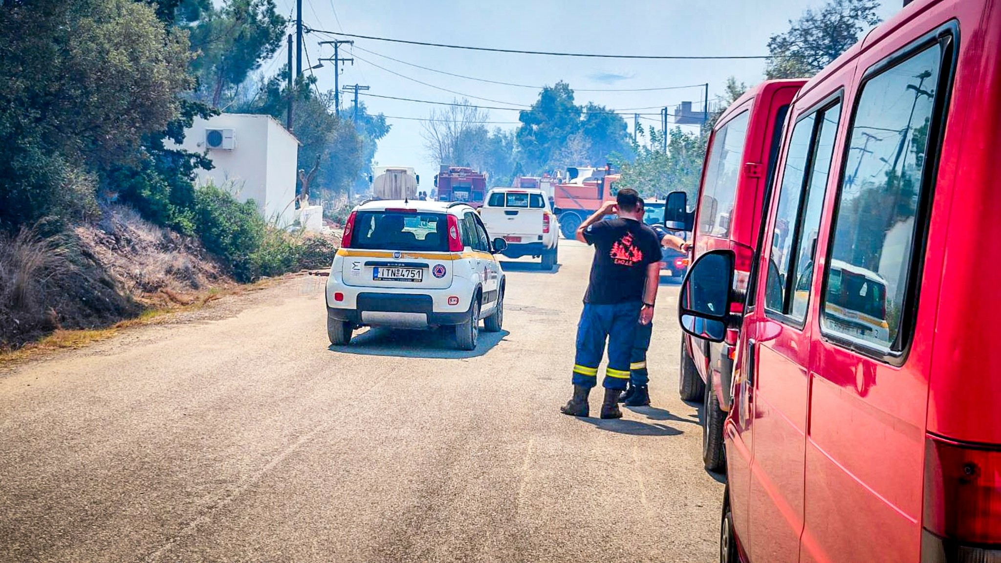 Μαίνονται οι φωτιές σε Εύβοια, Ροδόπη, Καβάλα και Βοιωτία (pics ...