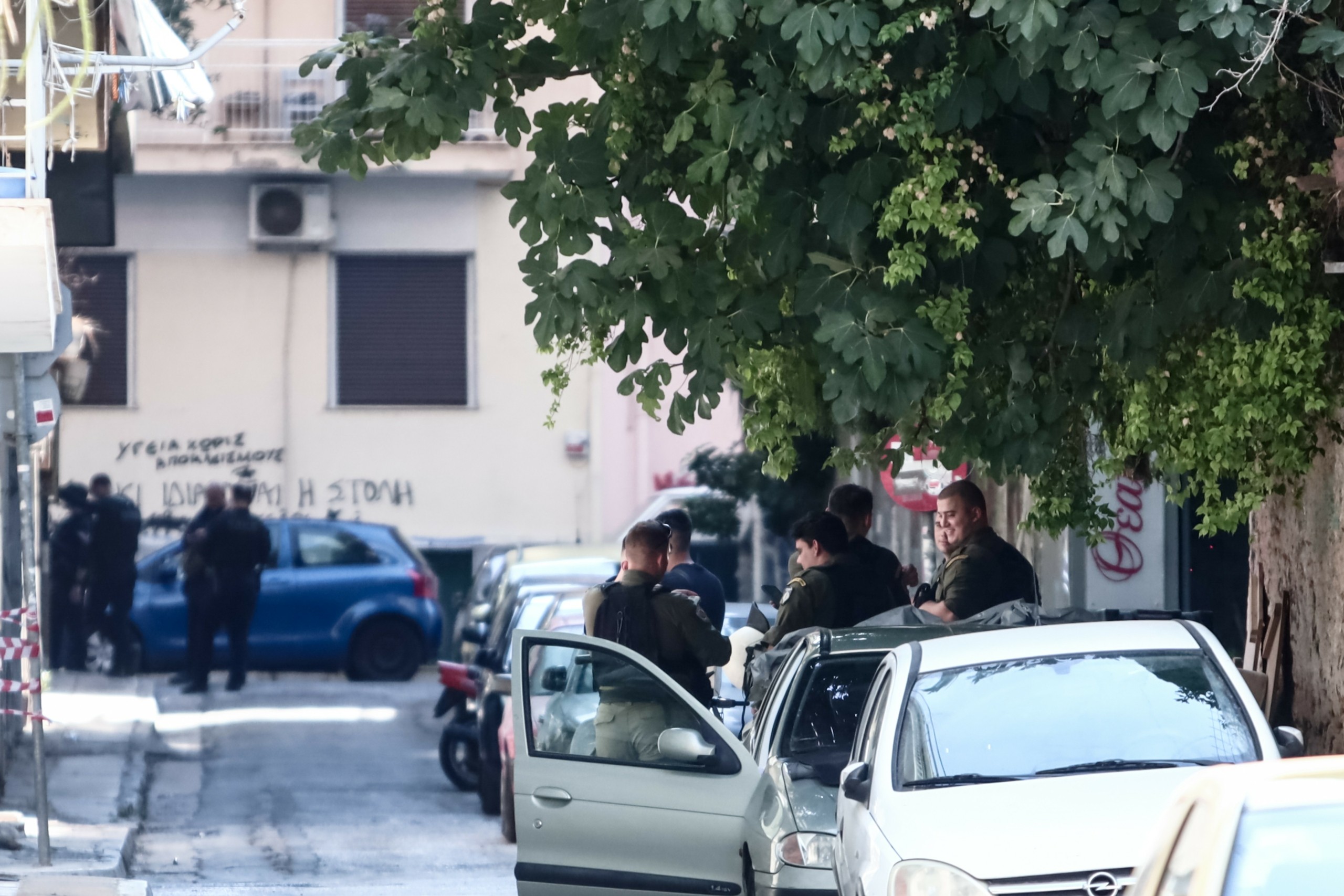 Επιχείρηση της αστυνομίας σε δύο κτίρια που τελούν υπό κατάληψη στο ...