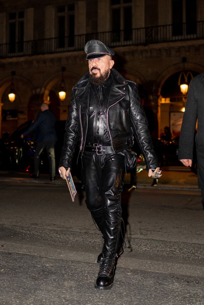 Ο προκλητικός αρχιτέκτονας με την ελίτ πελατεία και το σπίτι 3.000 τ.μ ...