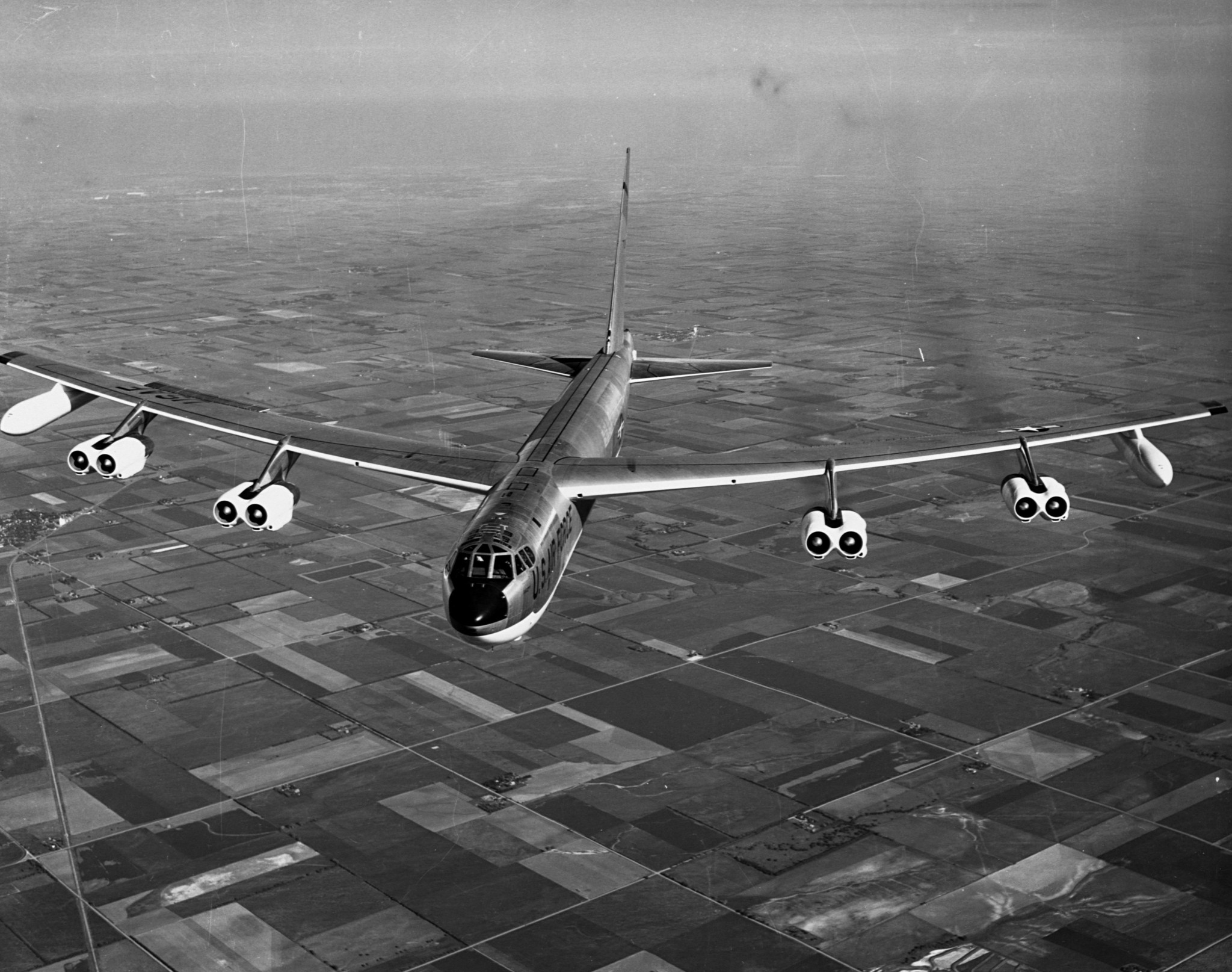 B-52: Το φοβερό βομβαρδιστικό που αψηφά τον χρόνο | Ειδήσεις για την ...
