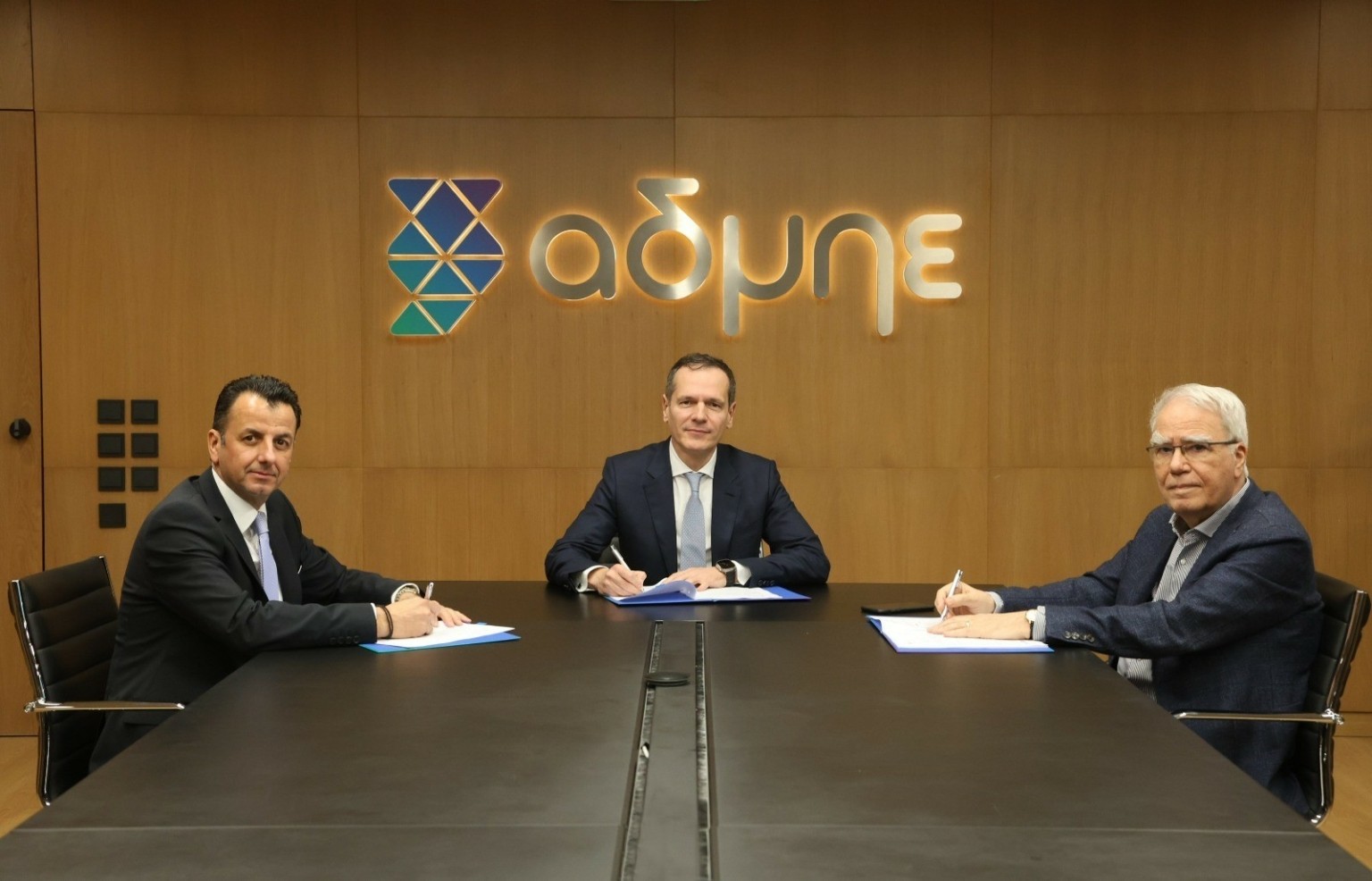 ΑΔΜΗΕ: Υπεγράφη η σύμβαση με τη MYTILINEOS – ATΕΡΜΩΝ για τη νέα γραμμή ...
