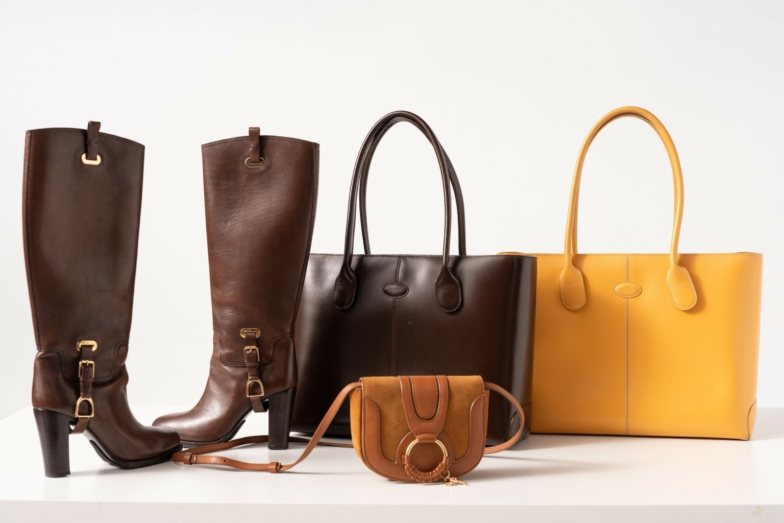 Έρχεται το ελληνικό Vestiaire – Second hand τσάντες, ρούχα, παπούτσια ...