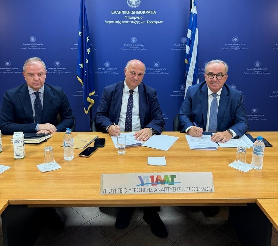 ΥπΑΑΤ – ΥΠΕΘΟ: Συνεργασία για επιπλέον πόρους στις περιοχές Δίκαιης ...