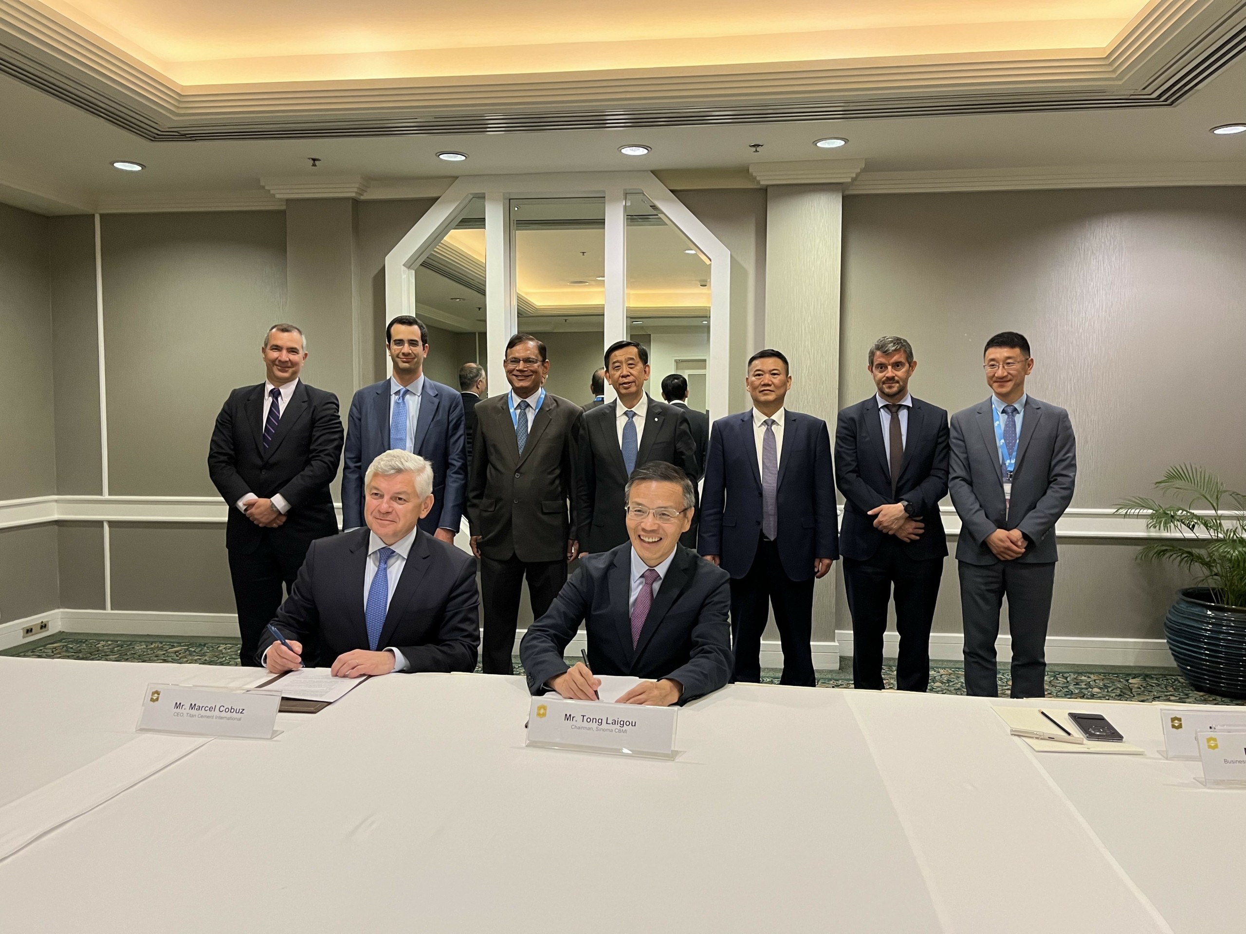 ΤΙΤΑΝ και Sinoma CBMI υπογράφουν μνημόνιο συνεργασίας για την προώθηση ...