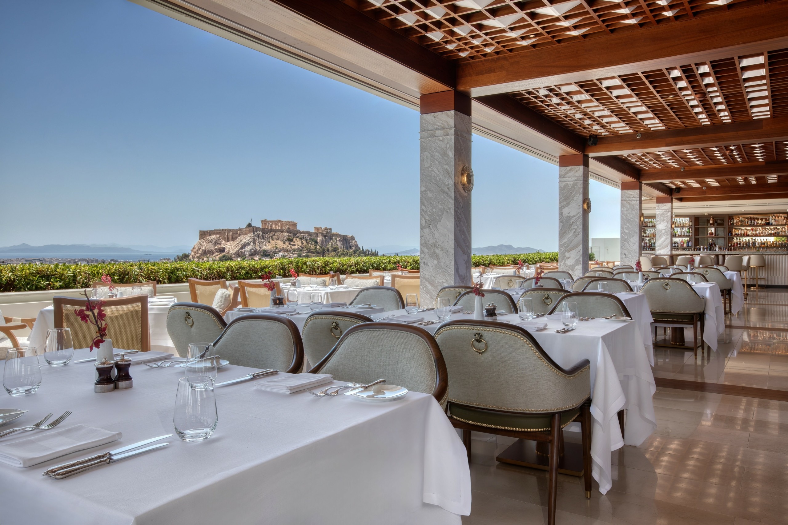 Η εντυπωσιακή ανακαίνιση του GB Roof Garden Restaurant του Ξενοδοχείου ...