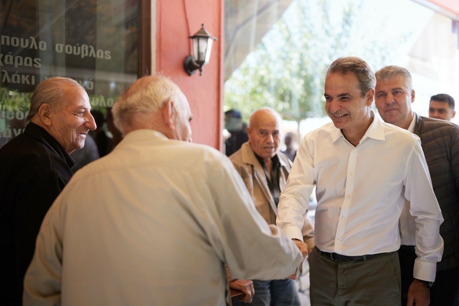 Επίσκεψη Μητσοτάκη στο Τυχερό Έβρου – Μεγάλη απήχηση στο Evros pass ...