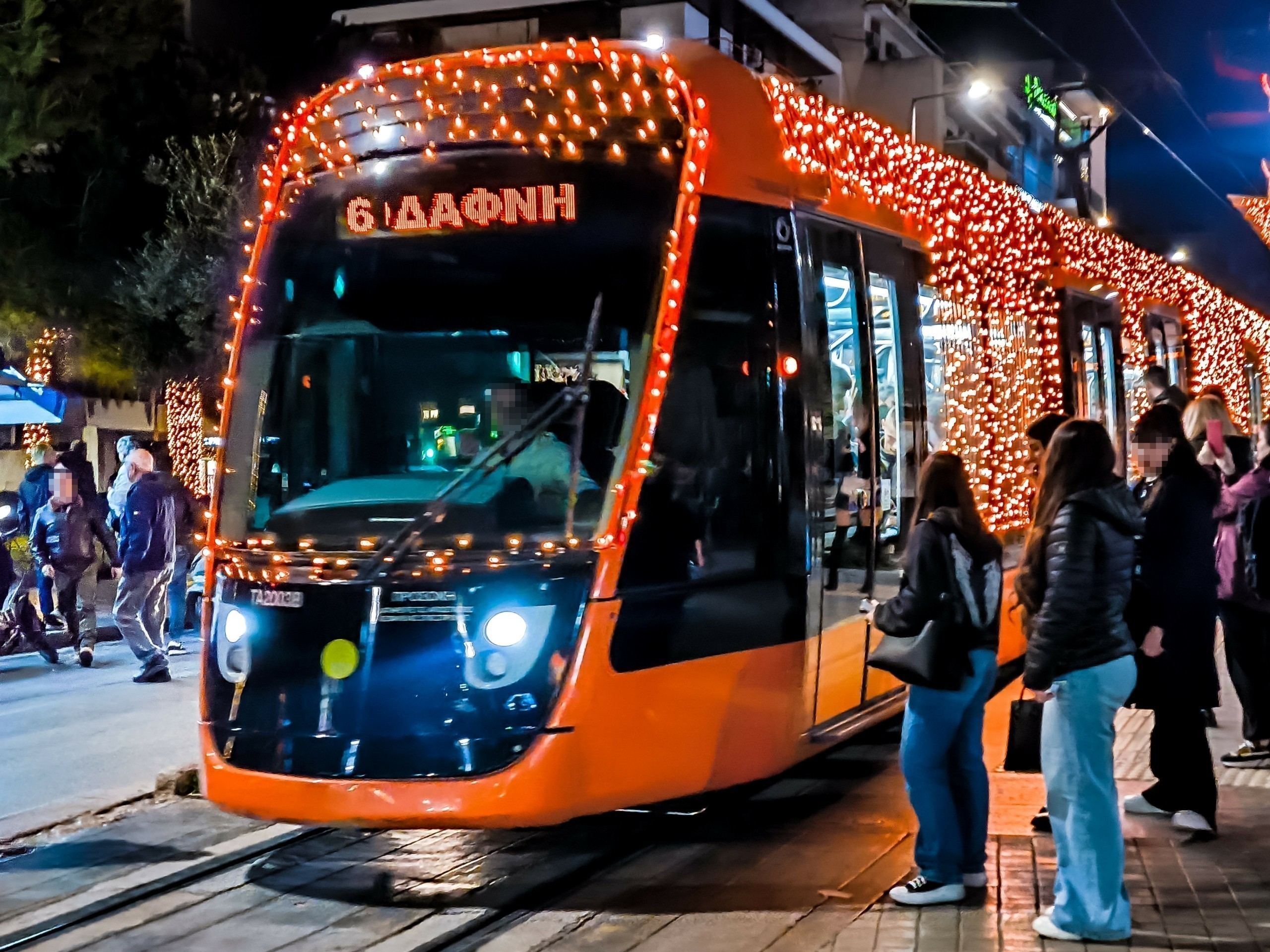 Πώς θα κινηθούν Μετρό, ηλεκτρικός και τραμ παραμονή και ανήμερα ...