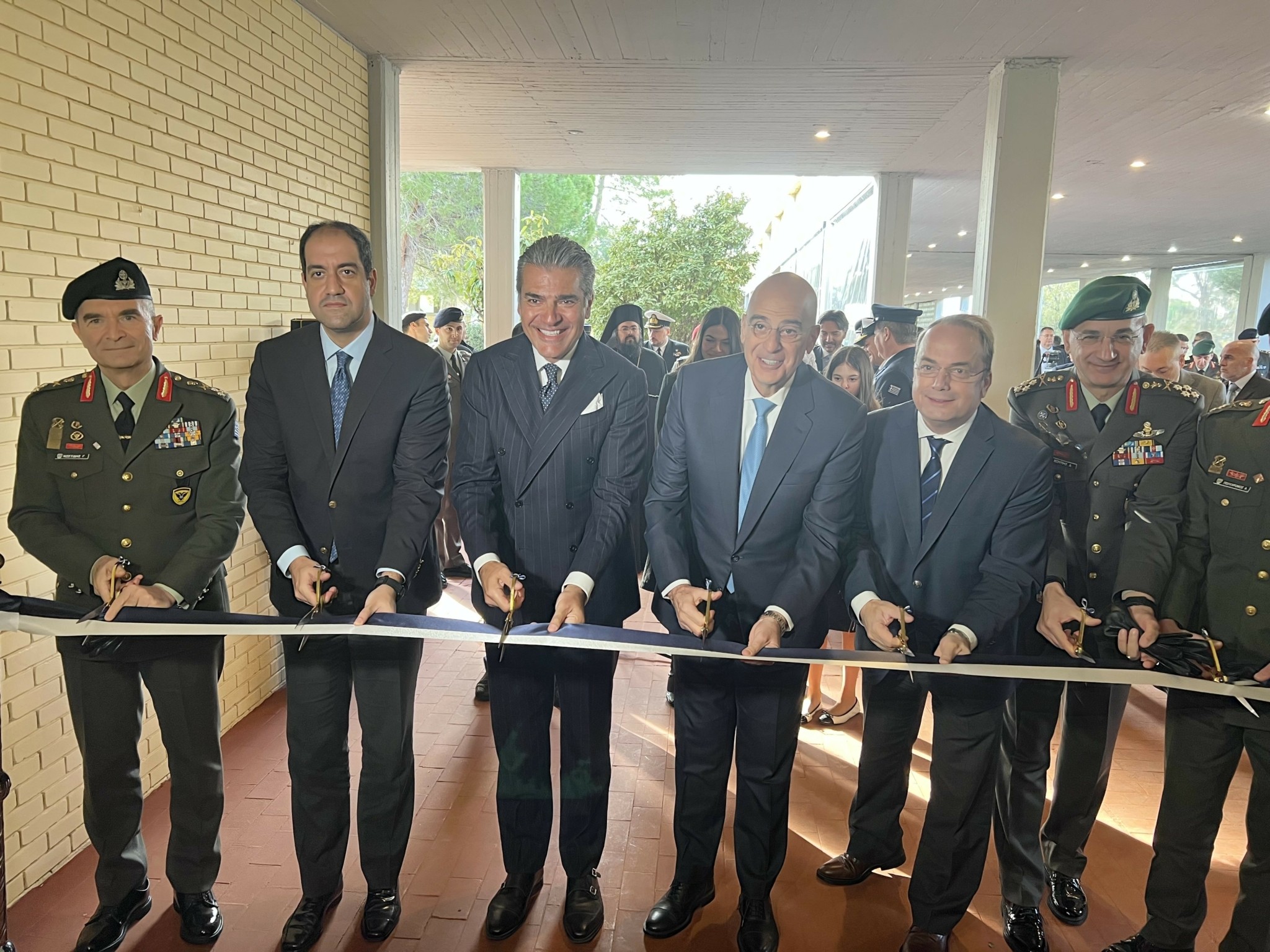 Δωρεά Νίκου Π. Κοσμάτου: Εγκαινιάστηκε η ανακαινισμένη βιβλιοθήκη της ...