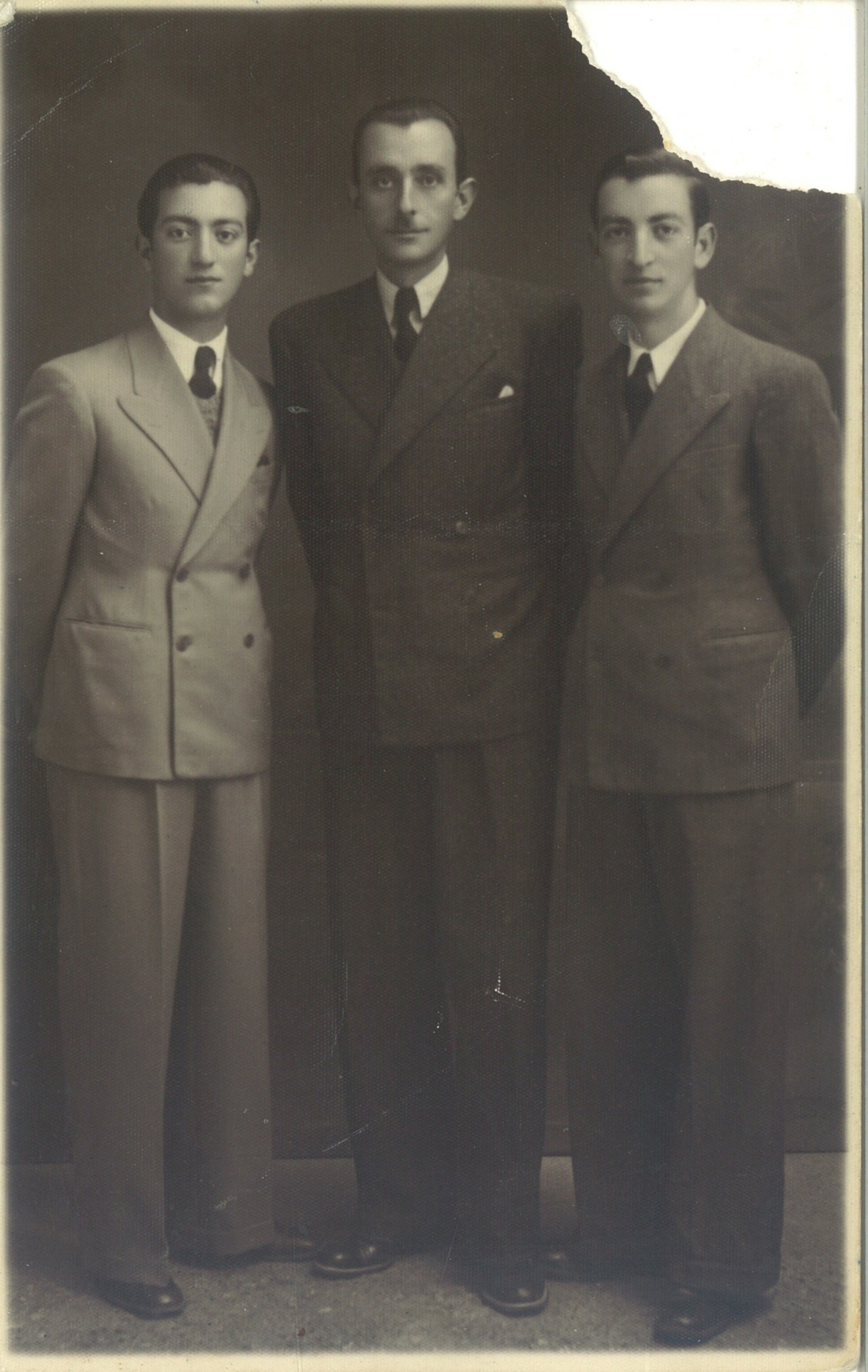 Η ιστορία επιτυχίας τριών νέων από το Αγρίνιο που έμαθαν την Ελλάδα να ...