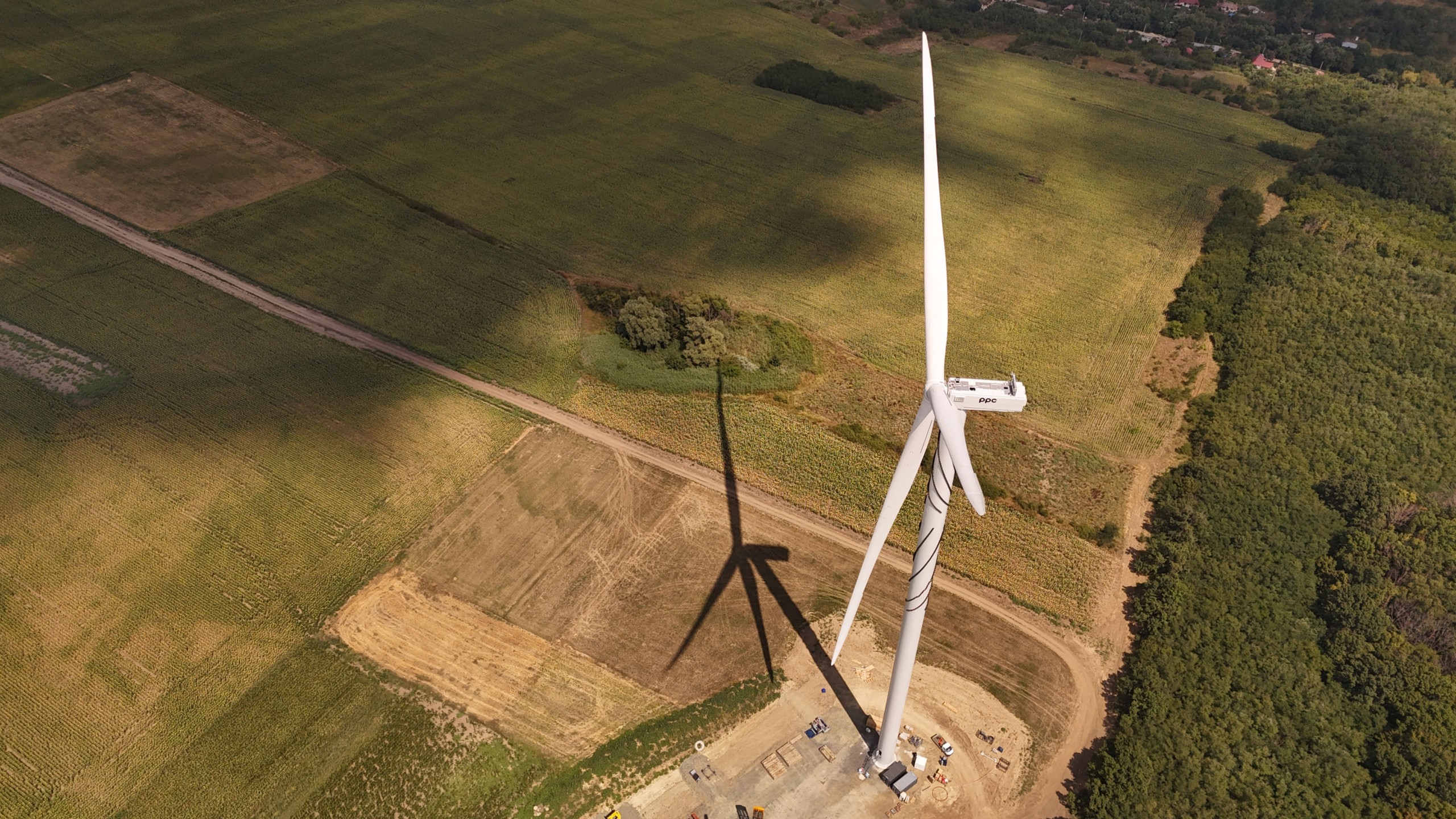 ΔΕΗ: Νέο αιολικό πάρκο 140 MW στη Ρουμανία με 23 ανεμογεννήτριες ...