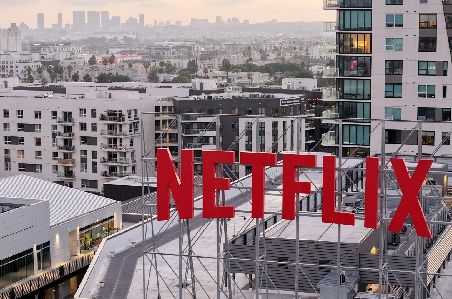 Netflix: Φέρνει τα βιντεοπαιχνίδια στην τηλεόραση – Παίξτε Lego Party ...