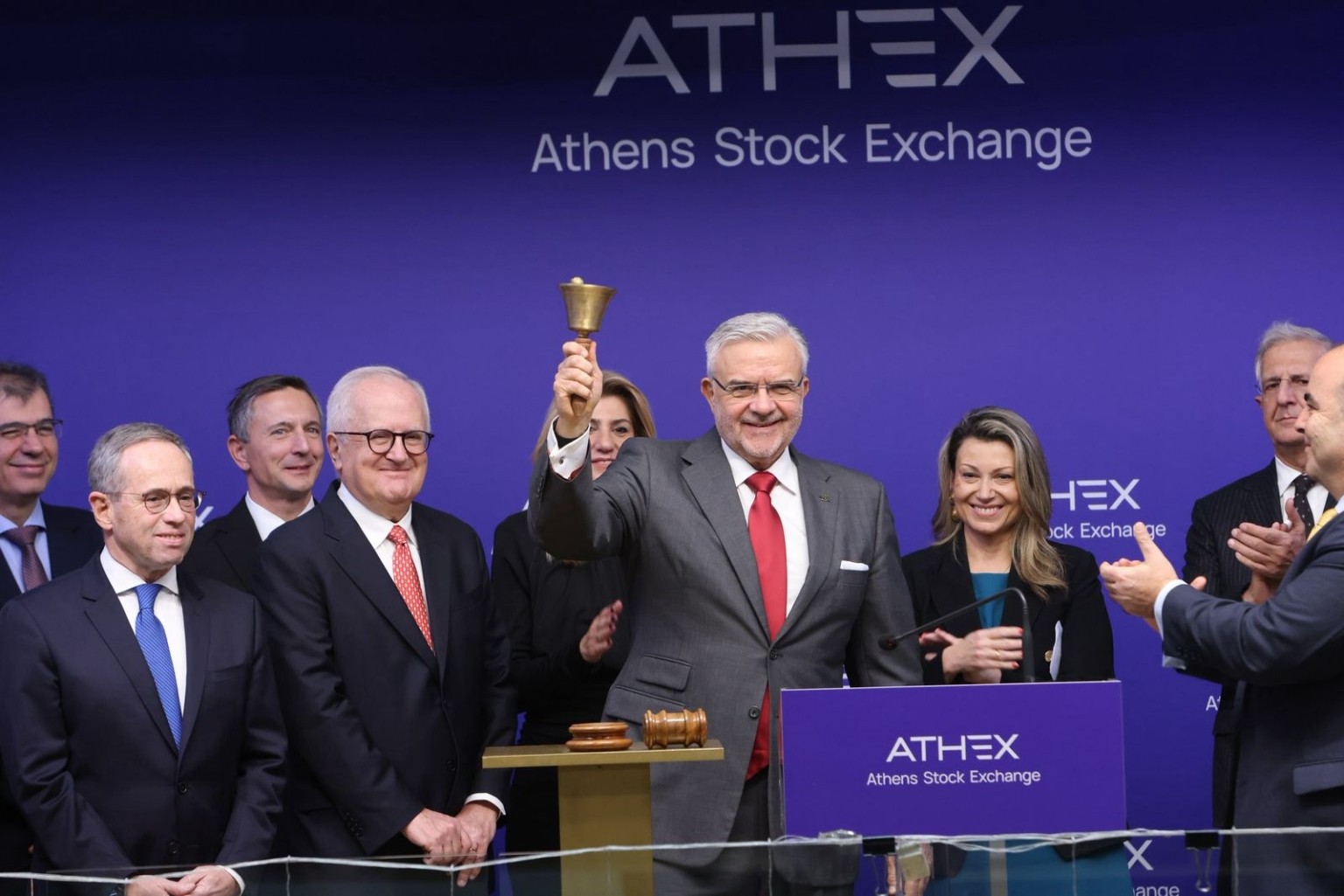 Χρυσή λίρα Αγγλίας με ελληνικό αποτύπωμα από την Τράπεζα Πειραιώς ...