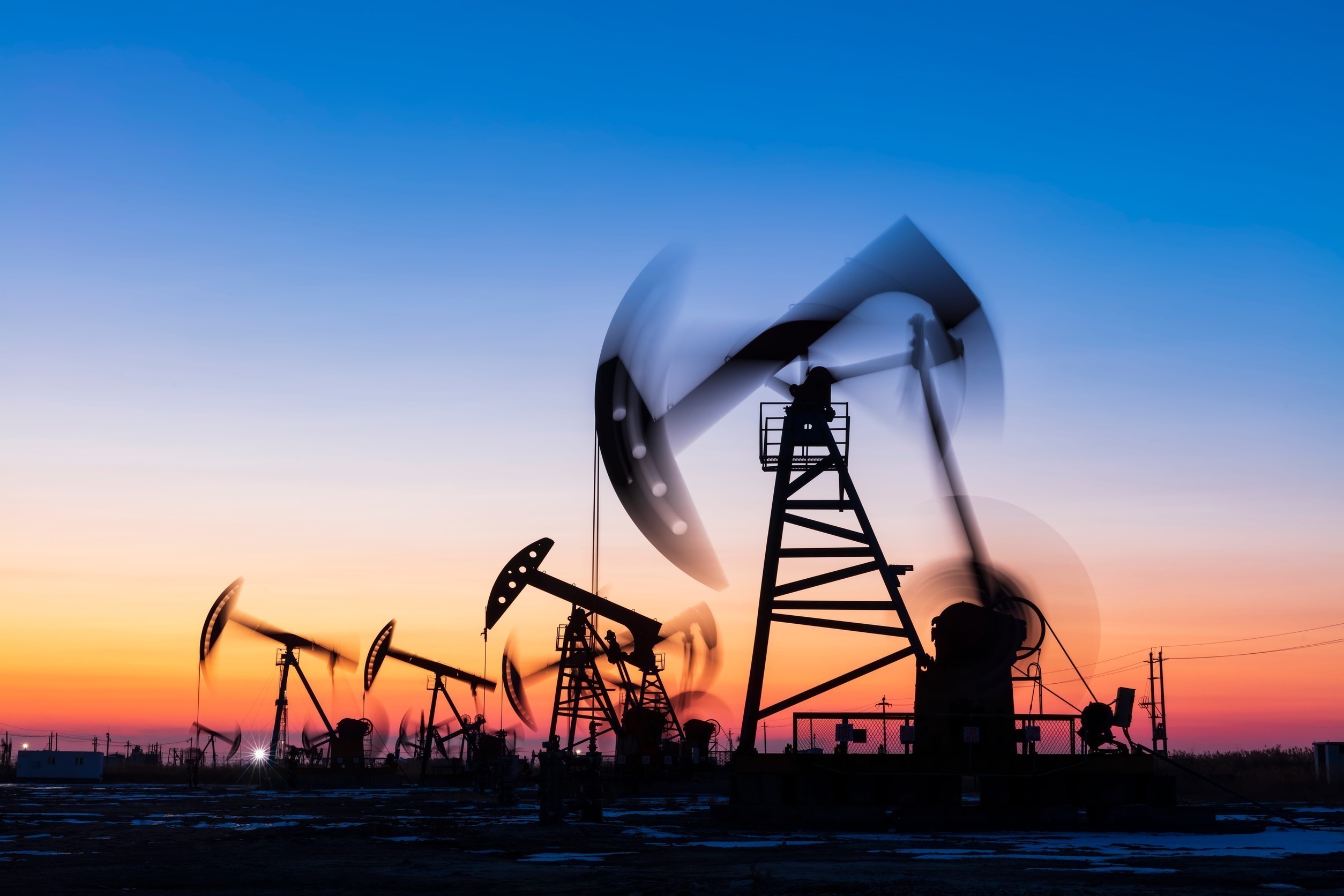 Σε καθεστώς backwardation βρίσκεται η αγορά πετρελαίου σύμφωνα με τους ...