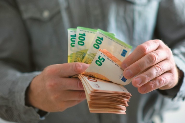 Ασφαλιστικό: Αλλαγές στις συντάξεις χηρείας και σενάρια επιστροφής από ...