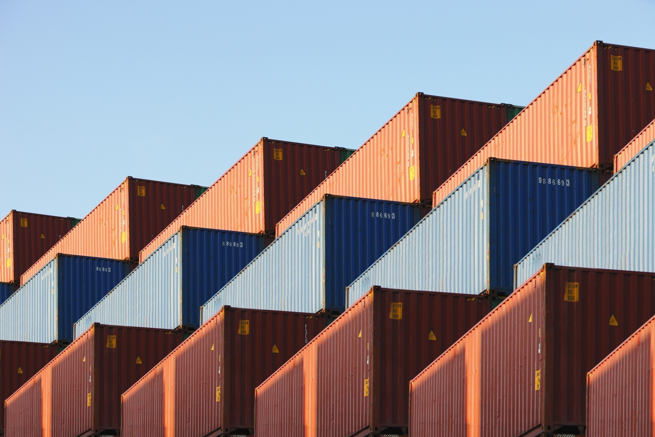 H ιστορία πίσω από το container: To μεταλλικό κουτί που άλλαξε το ...