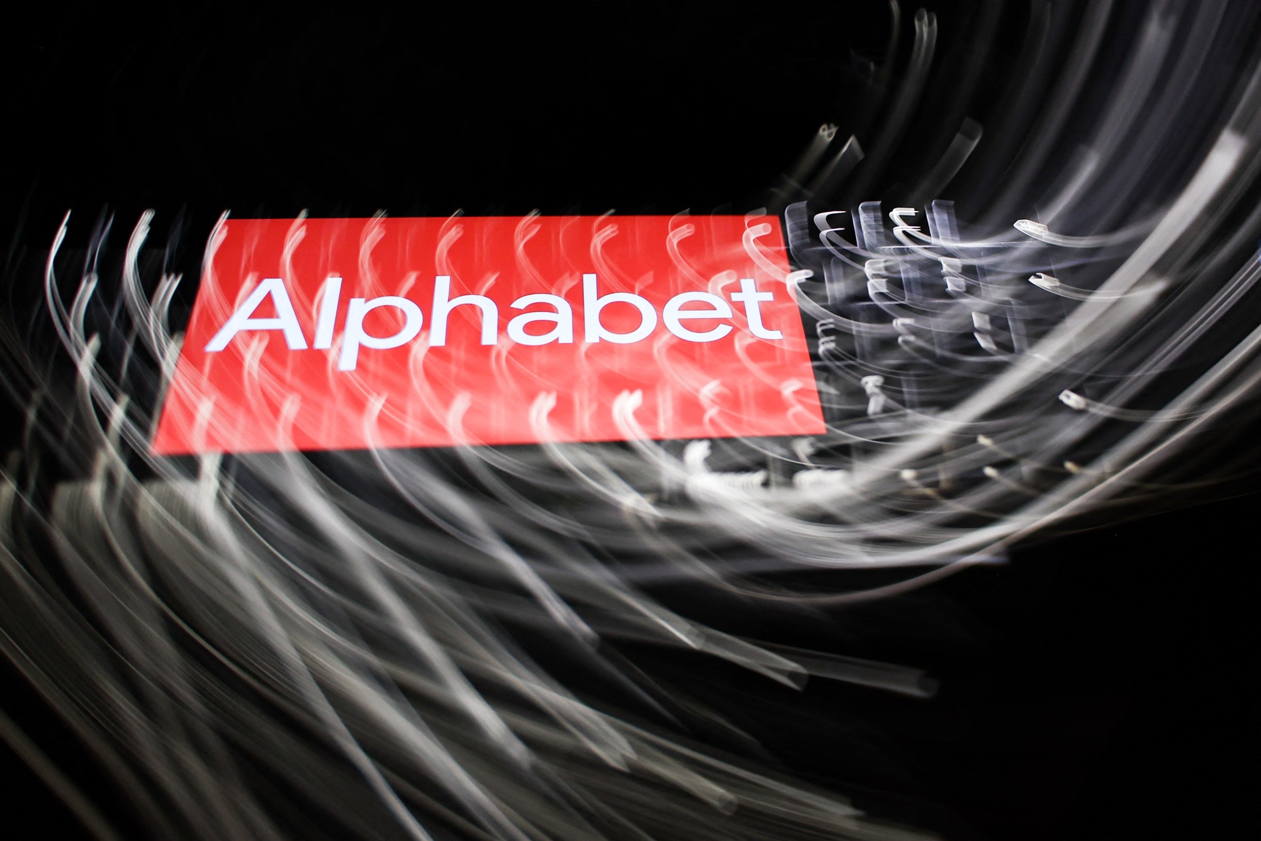 Alphabet: Αντλεί 80 δισ. δολάρια για τη “μάχη” της τεχνητής νοημοσύνης ...